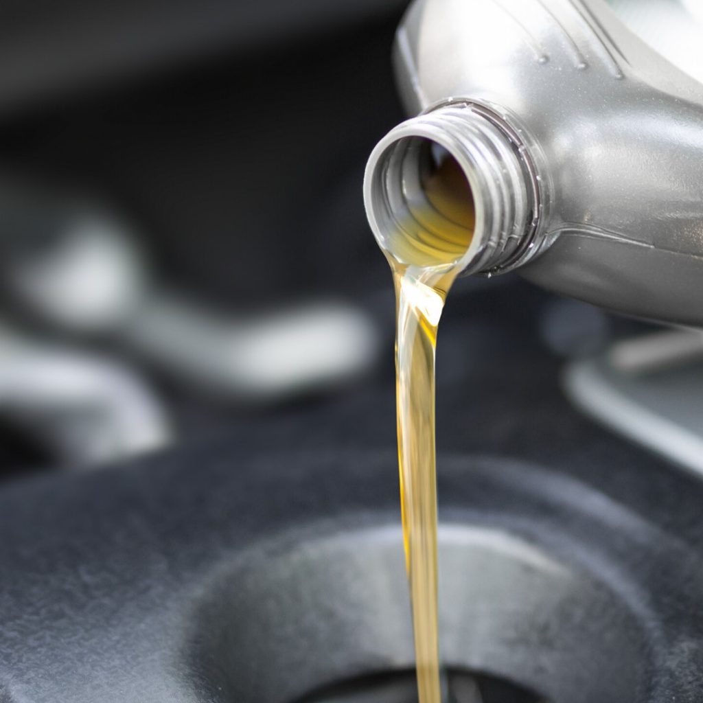 What Motor Oil Should I Use For My Car | Stroebel Automotive